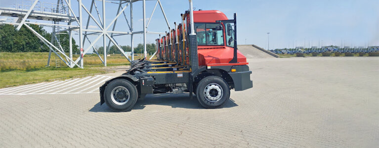 Kalmar supports a vital African transportation corridor