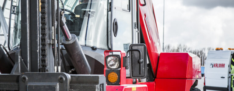 How Kalmar Helps Stolt Tank Containers with Specialized Equipment and ...