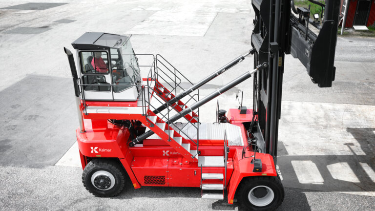 Kalmar Essential Empty Container Handler - Kalmar DCU80-100 | Kalmarglobal