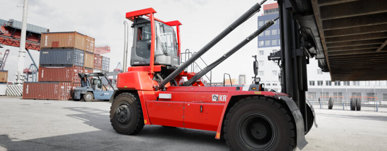 Kalmar’s empty container handler with a checker device