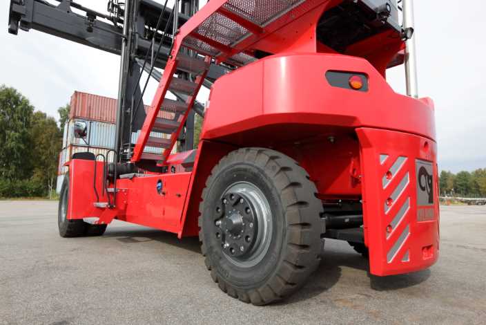 Kalmar Empty Container Handler - Kalmar DCG80 Kalmar Empty Container ...