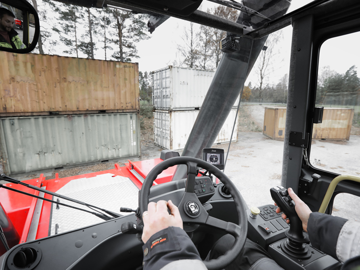 Kalmar Essential Reach Stacker | Kalmarglobal