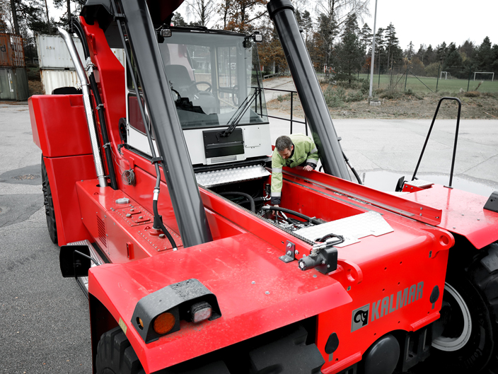 Kalmar Essential Reach Stacker | Kalmarglobal