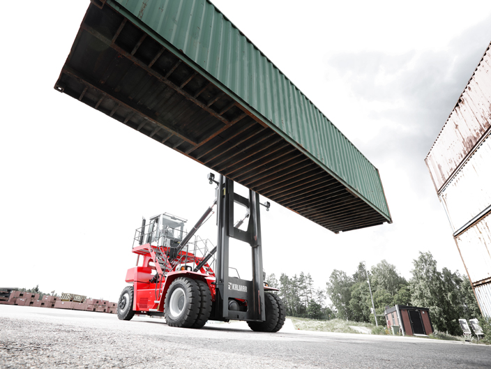 Kalmar Essential Empty Container Handler - Kalmar DCU80-100 | Kalmarglobal