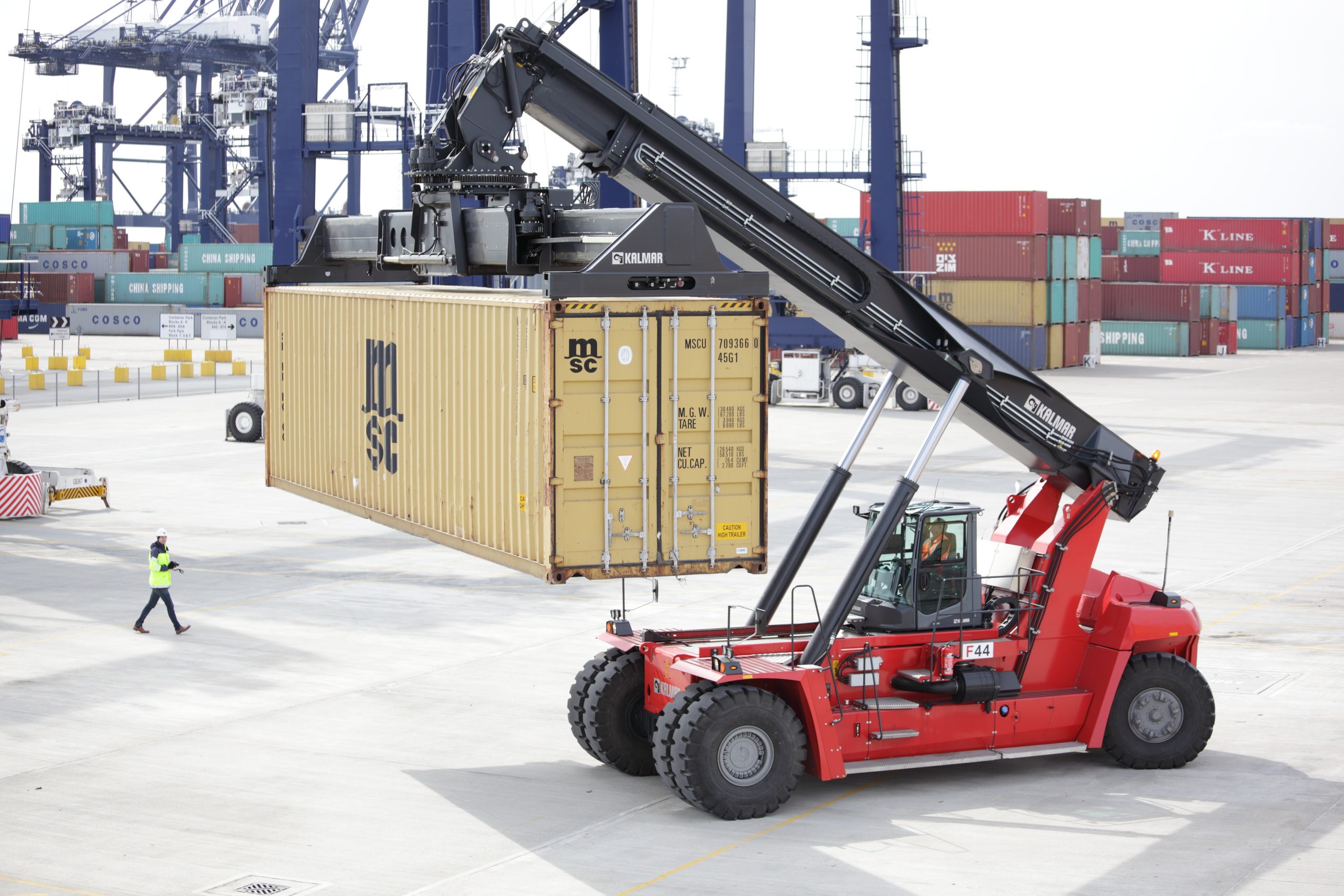 Kalmar's new generation reachstacker creates a milestone for ...